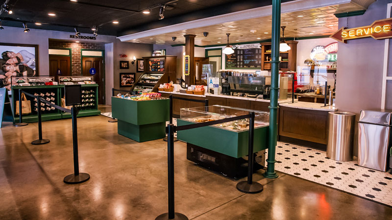 Warner Bros. Studio Tour Hollywood Dining - Warner Bros. Studio Tour ...