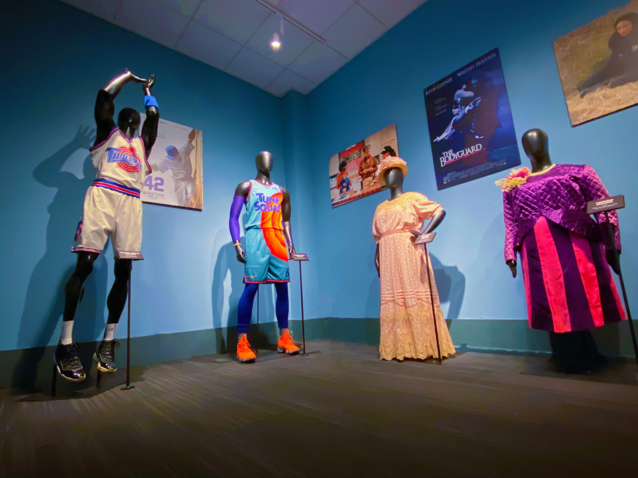 Warner Bros. Studio Tour Hollywood CelebrationHero - Warner Bros ...