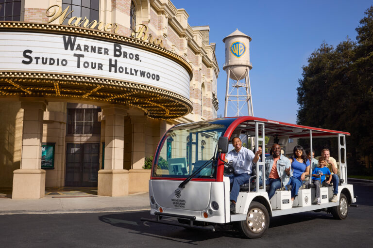 Warner Bros. Studio Tour Hollywood 1556850_2057_R - Warner Bros. Studio ...